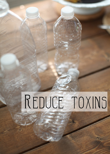 Reduce Toxin Exposure By Avoiding Plastic! Here’s How | TimetoCleanse